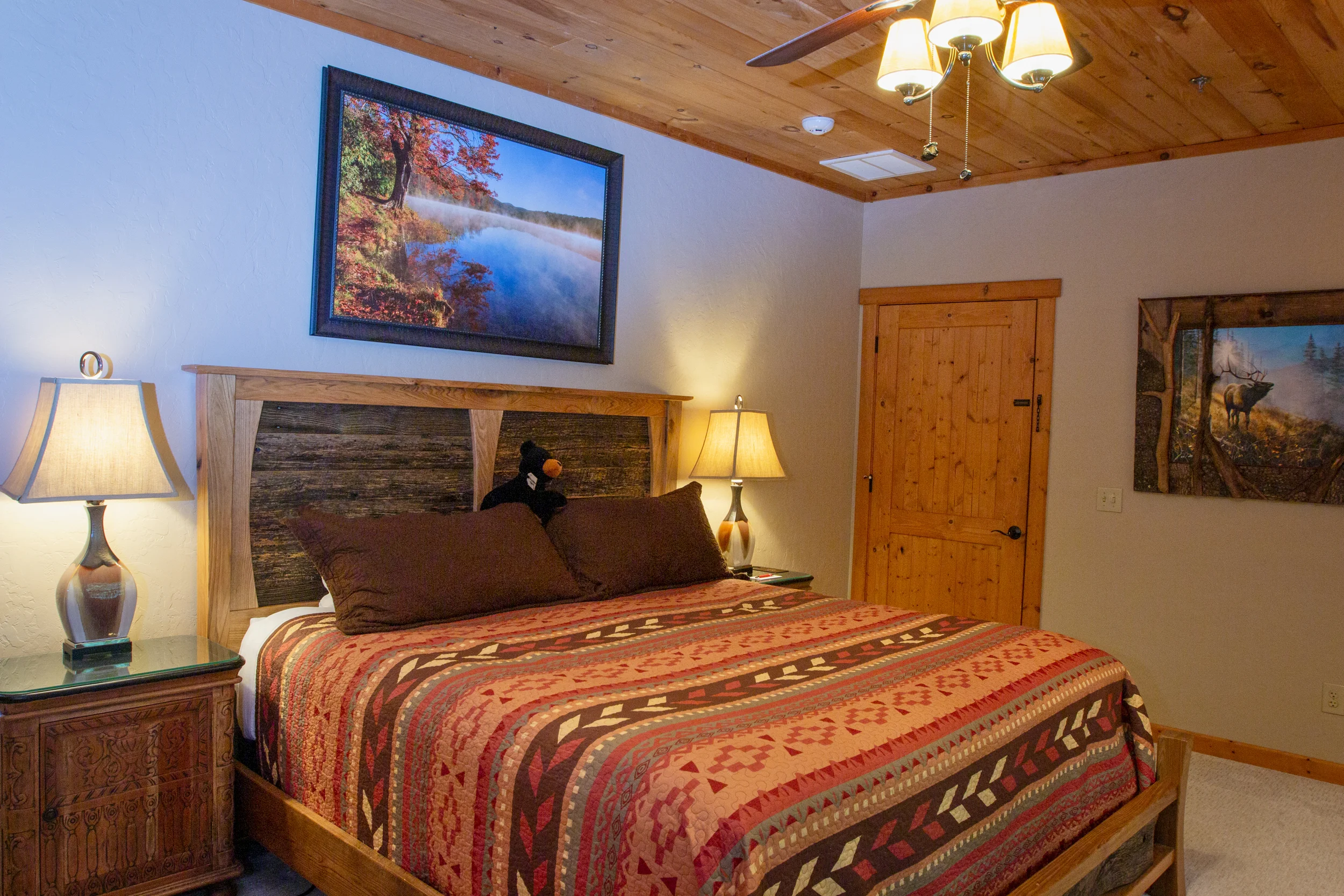 The Wilds Room at Lazy Bear Lodge